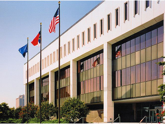 25' - 80' External Halyard Revolving Flagpole - Aluminum (Shoe Base ...